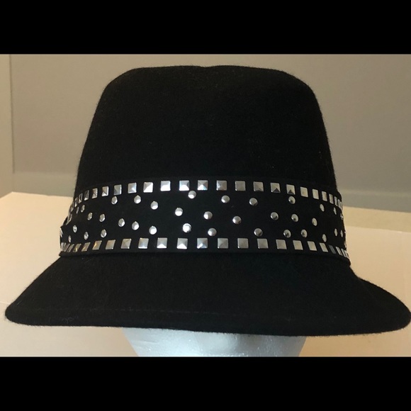 Magid | Accessories | Magid Fedora Hat Black Silver Tone Studded Band ...